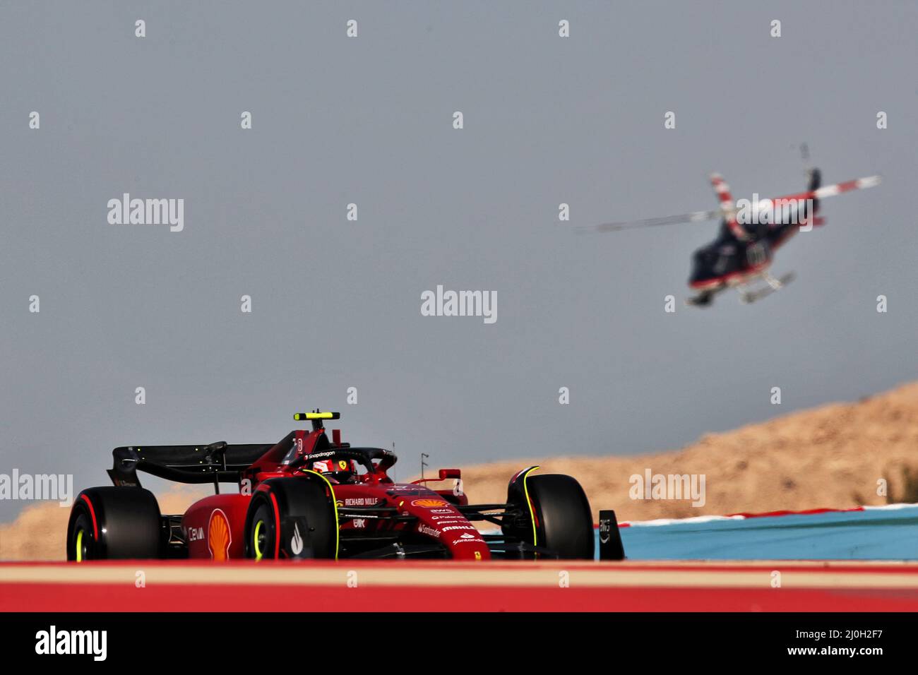 Carlos Sainz Jr (ESP) Ferrari F1-75. Bahrain Grand Prix, Saturday 19th ...
