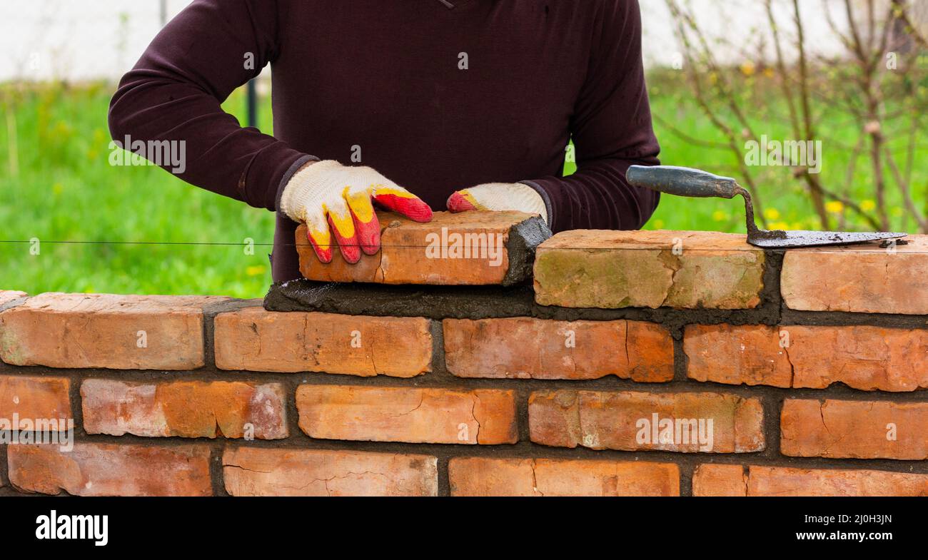 Installing bricks hi-res stock photography and images - Alamy