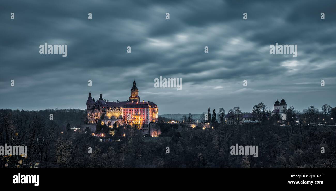 Castle panoramic view forest hi-res stock photography and images - Alamy