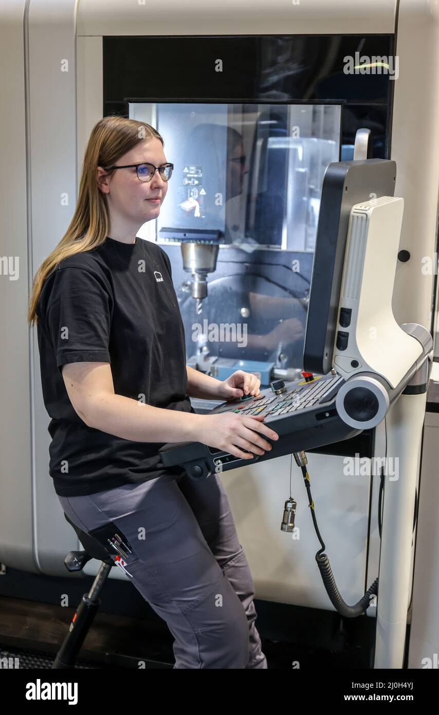 Trainee in metal trades hi-res stock photography and images - Alamy