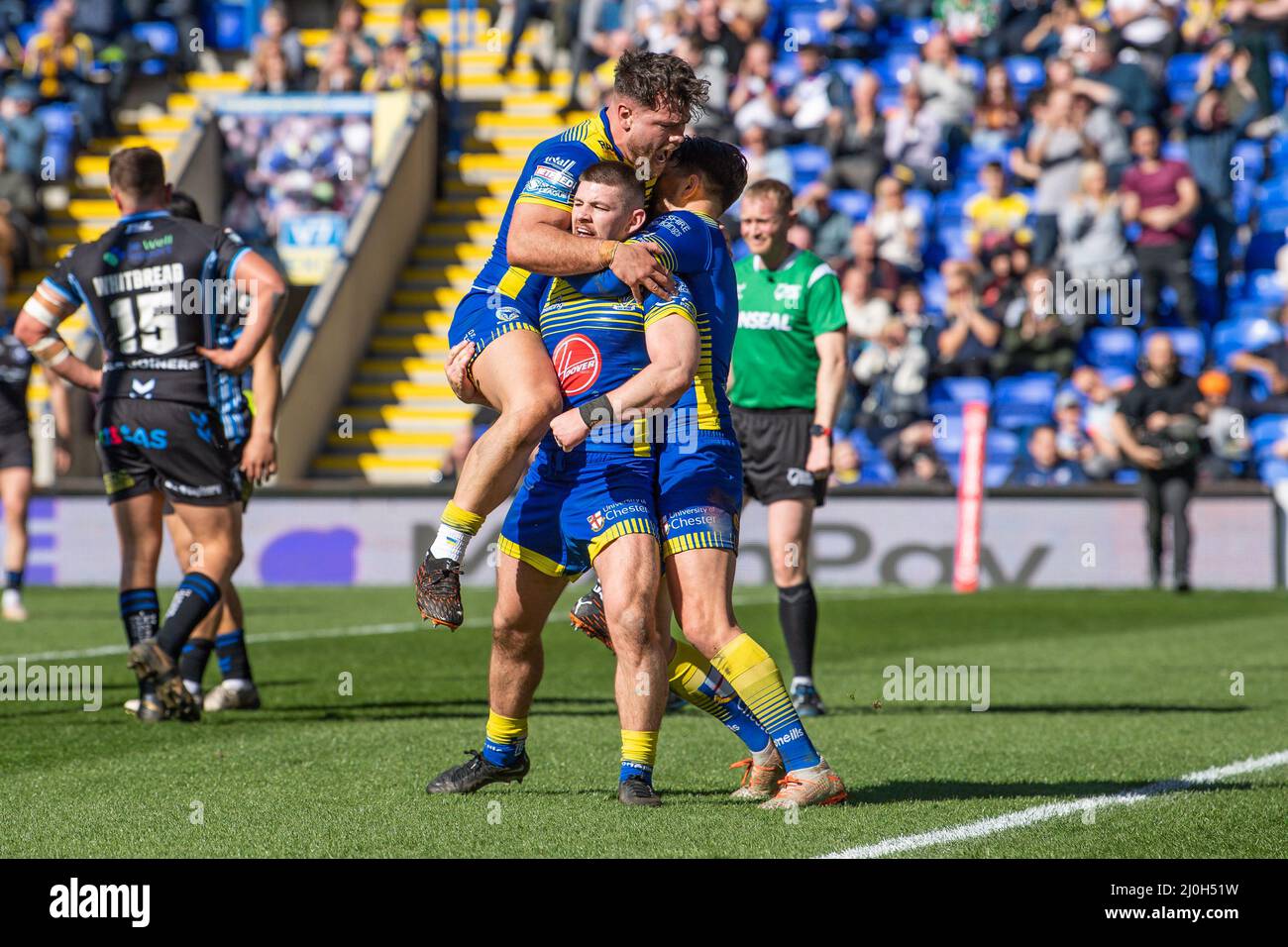 Danny Walker #16 of Warrington Wolves celebrates his try Stock Photo ...