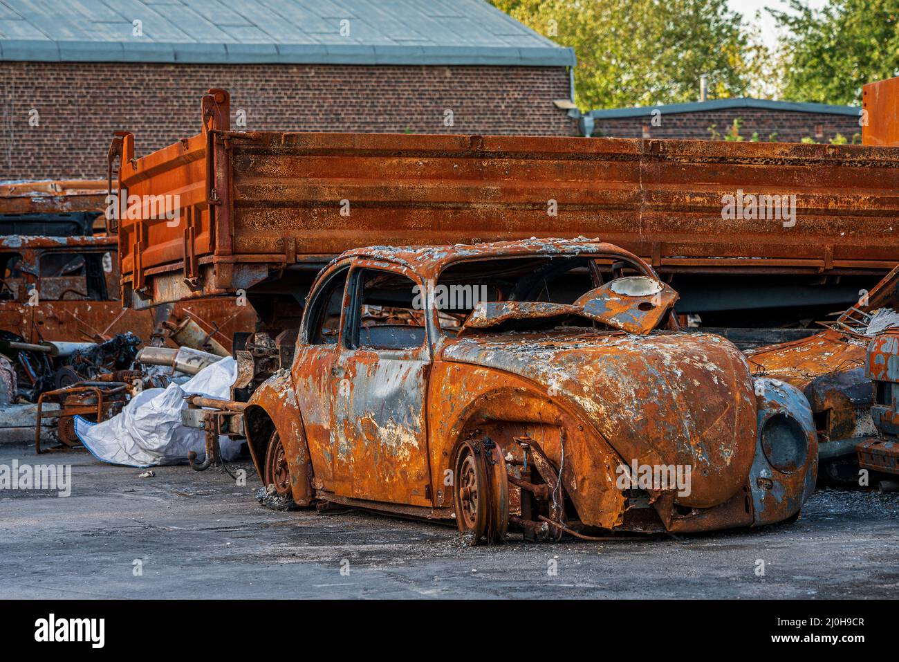 Close up burnt car hi-res stock photography and images - Alamy