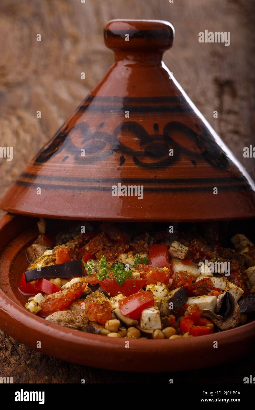Decorative moroccan tajine hi-res stock photography and images - Alamy