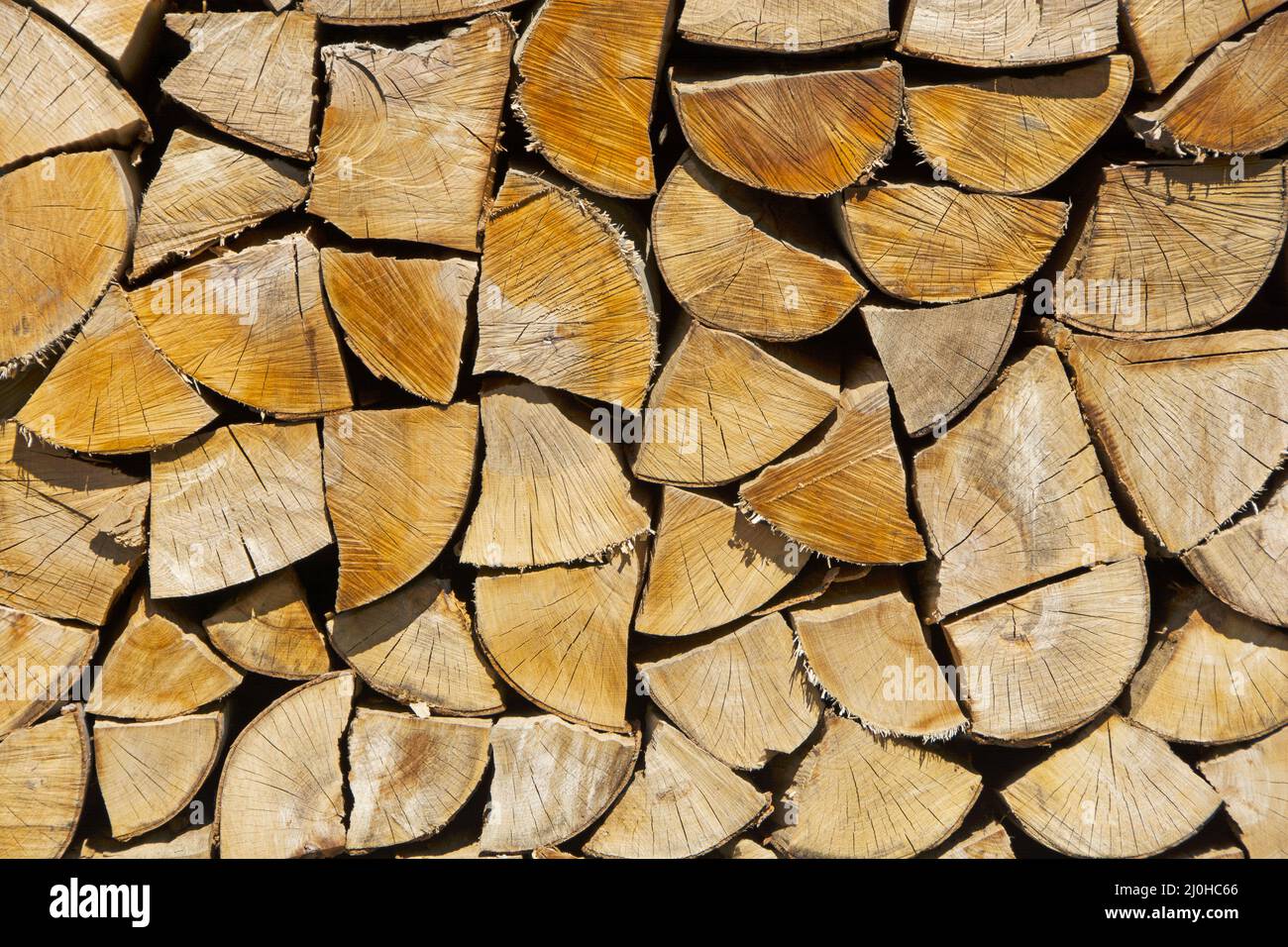 Stack of firewood Stock Photo - Alamy