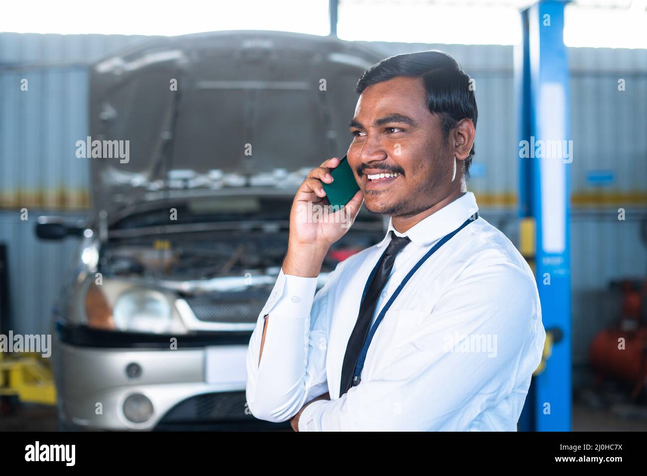 Customer self repair hi-res stock photography and images - Alamy