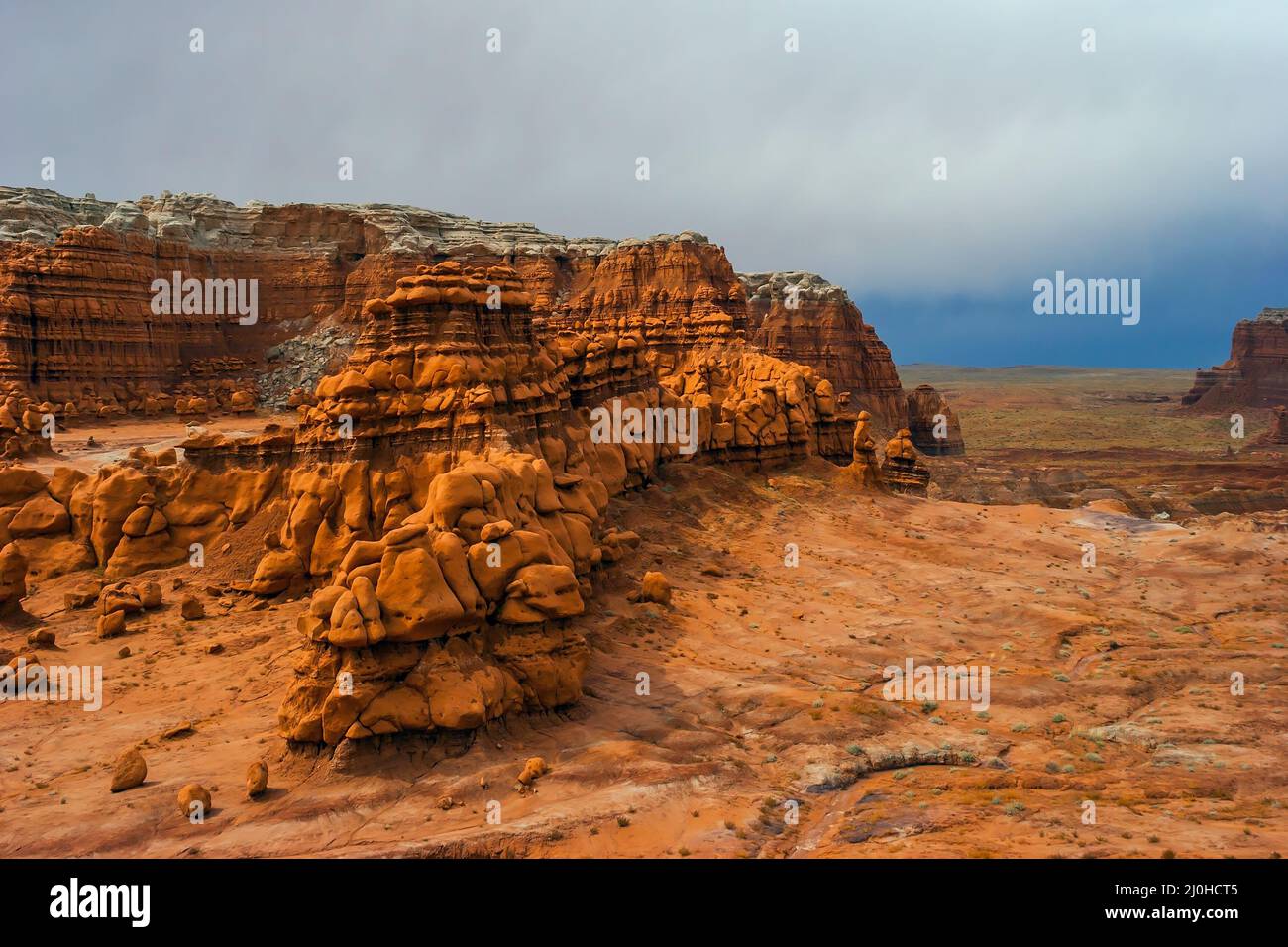 Scenic red-brown sandstone Stock Photo - Alamy