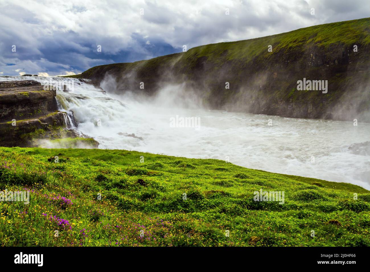The rumbling waterfall Stock Photo - Alamy