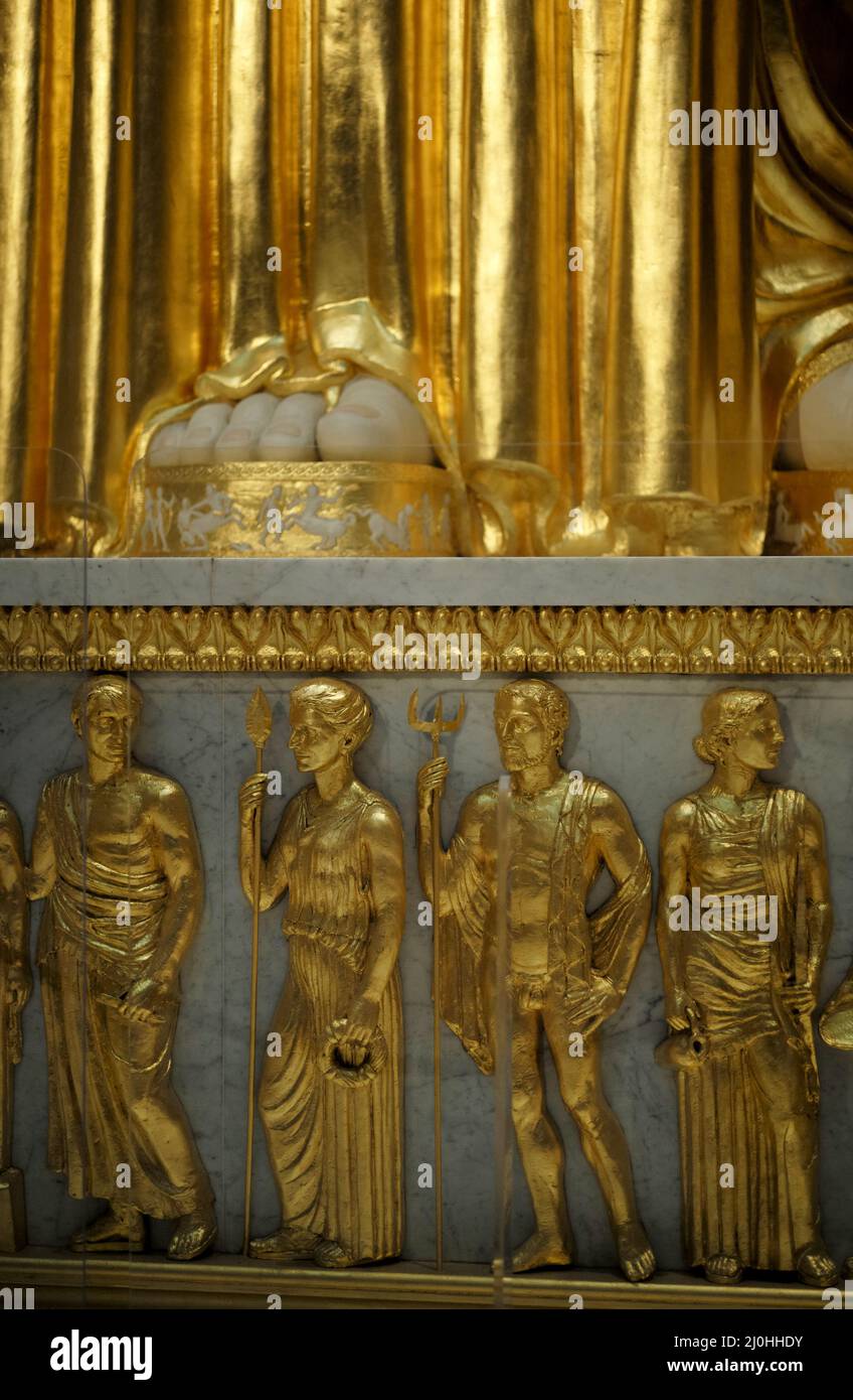 Athena snake hi-res stock photography and images - Alamy