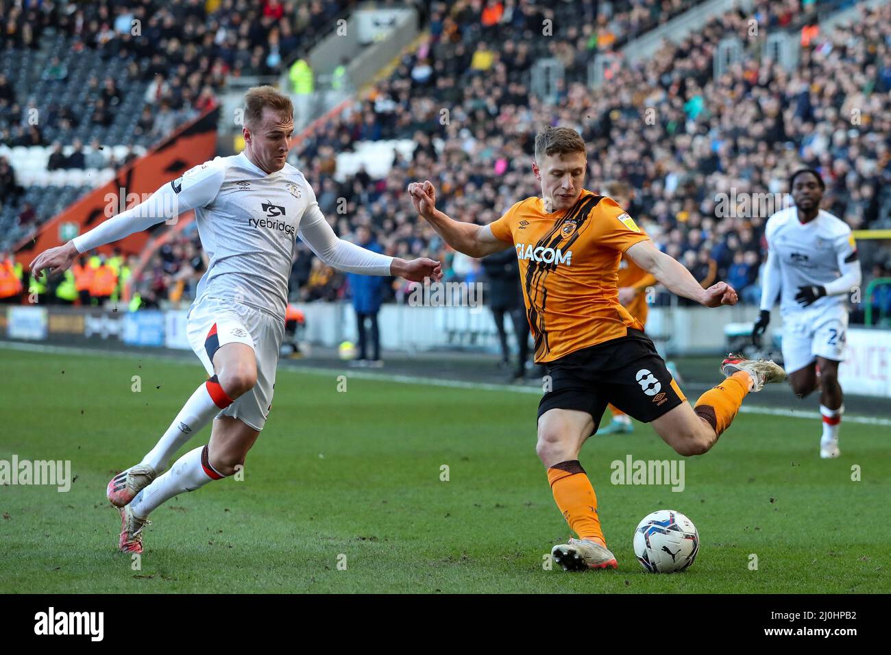 Greg Docherty #8 of Hull City crosses the ball in from the wing Stock ...