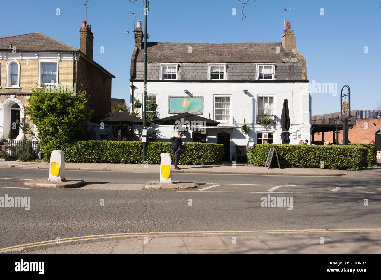 The sun inn pub, barnes hi-res stock photography and images - Alamy