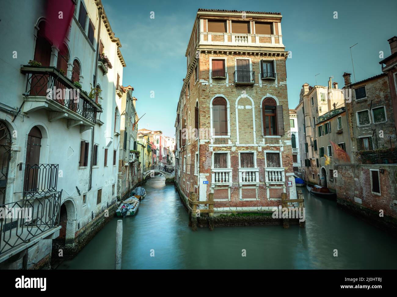 Floating House, Venice, Italy Stock Photo - Alamy