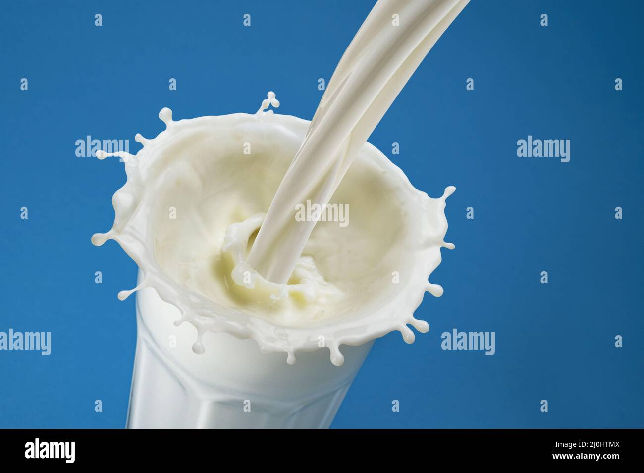 Milk splash in glass hi-res stock photography and images - Alamy