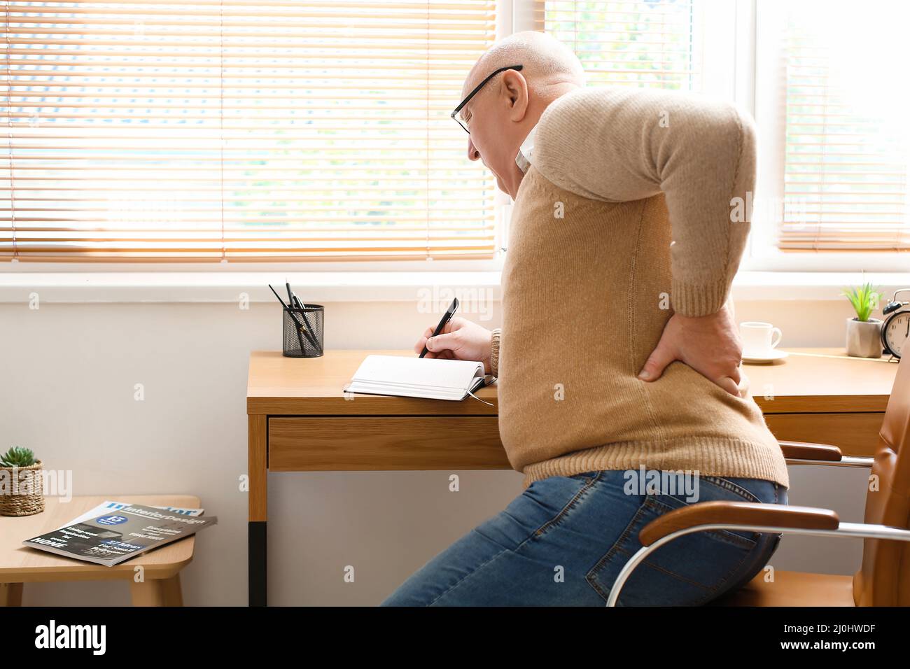 Pain writing hi-res stock photography and images - Alamy