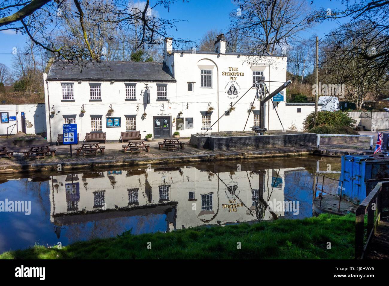 The Shroppie Fly pub on the Shropshire union canal at Audlem Cheshire ...