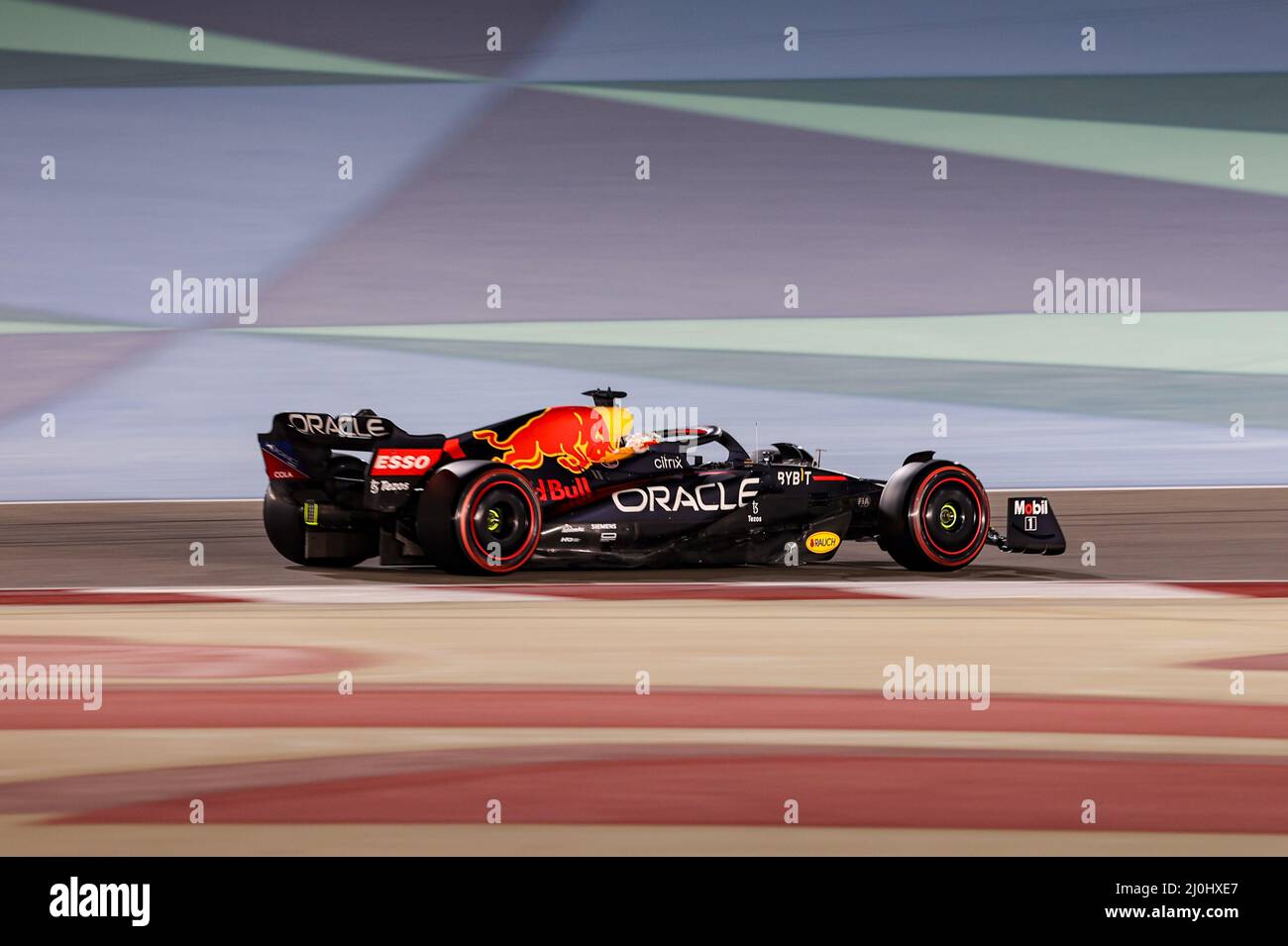 01 VERSTAPPEN Max (nld), Red Bull Racing RB18, action during the ...