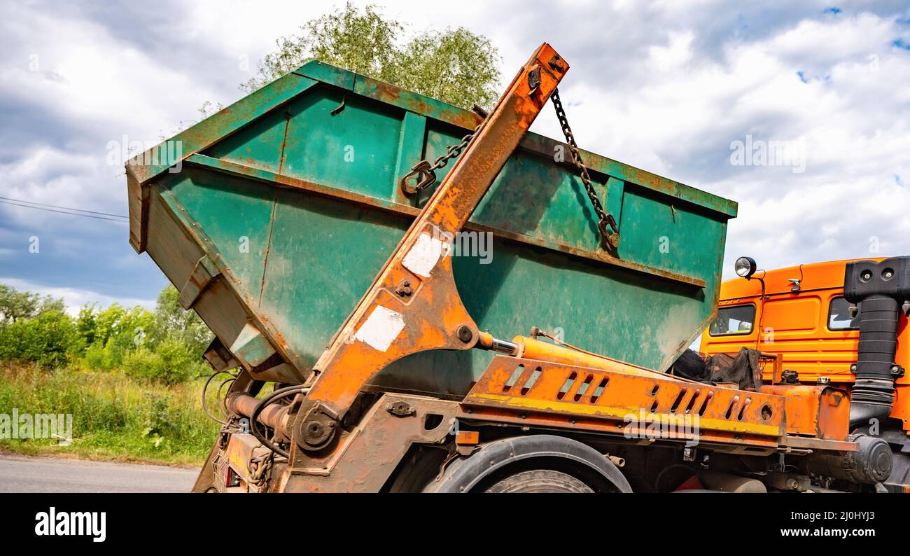 Garbage truck dumpster europe hi-res stock photography and images - Alamy
