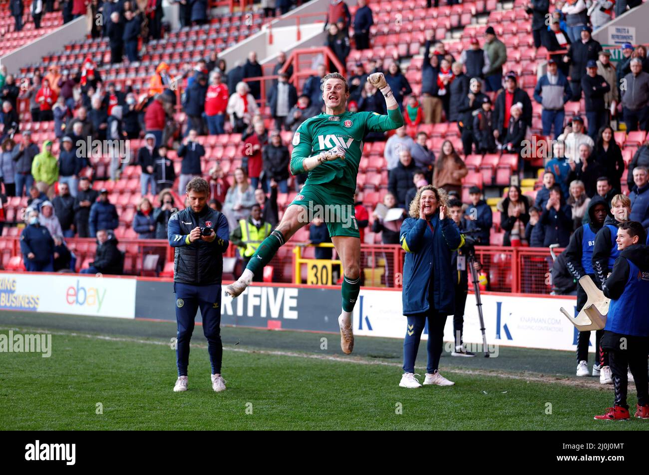 Charlton Athletic goalkeeper Craig MacGillivray celebrates after the ...