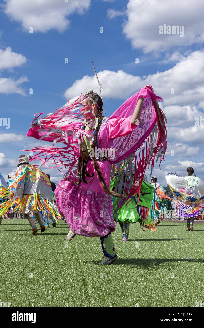 Woman female native american traditional costume hi-res stock ...