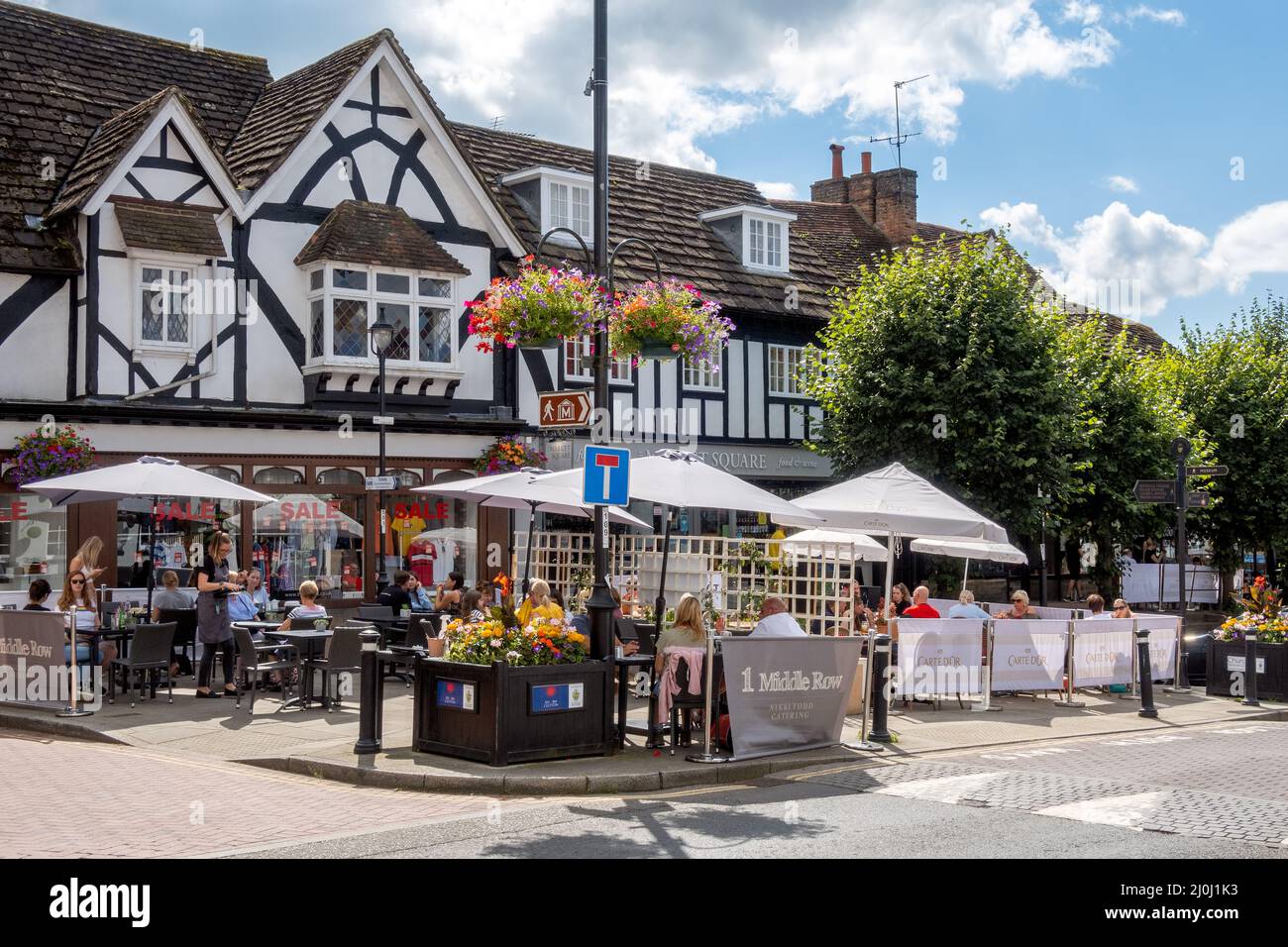 EAST GRINSTEAD, WEST SUSSEX/UK - AUGUST 10 : Cafe culture in the High ...