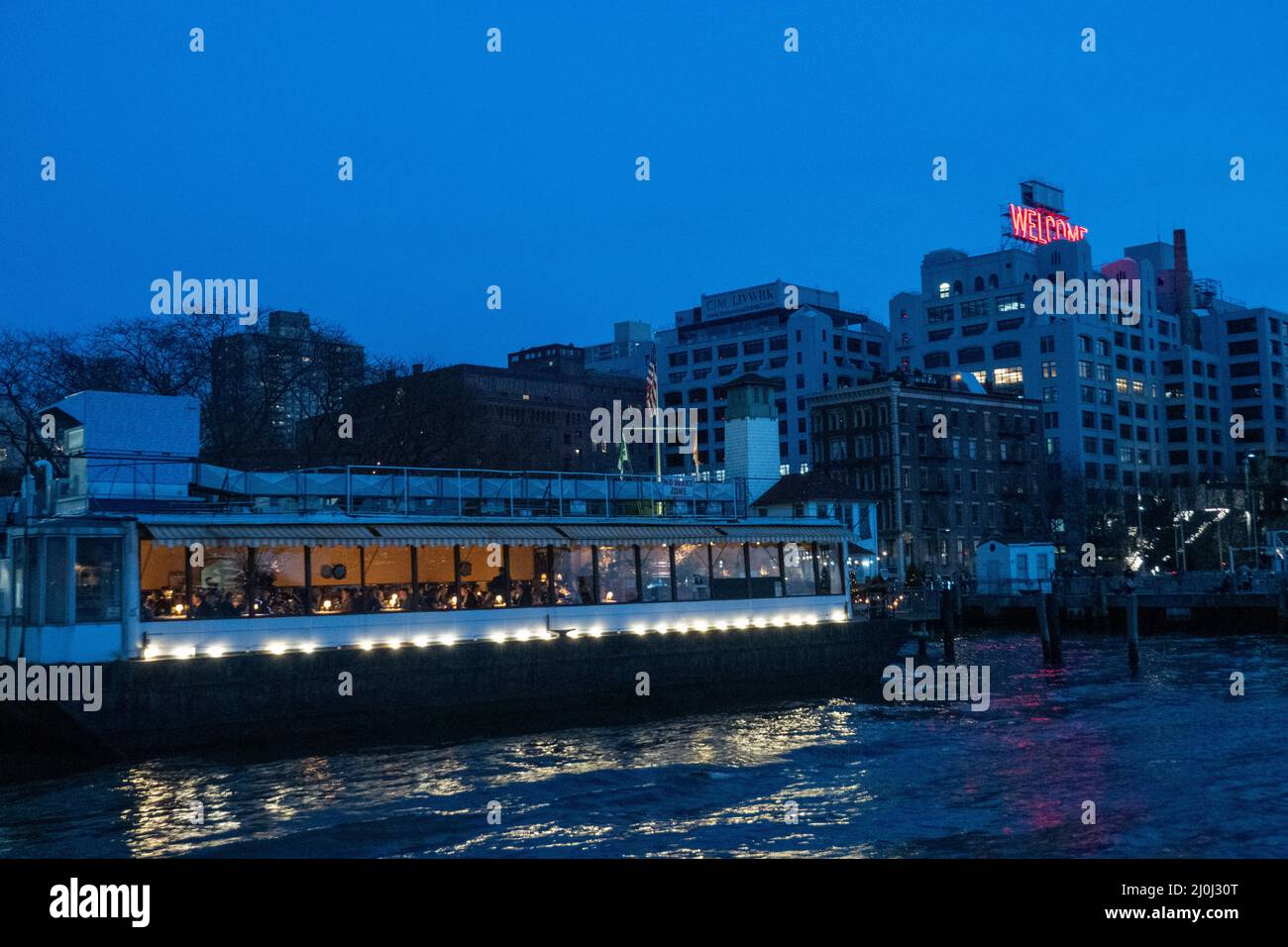 Brooklyn dumbo cafe hi-res stock photography and images - Alamy