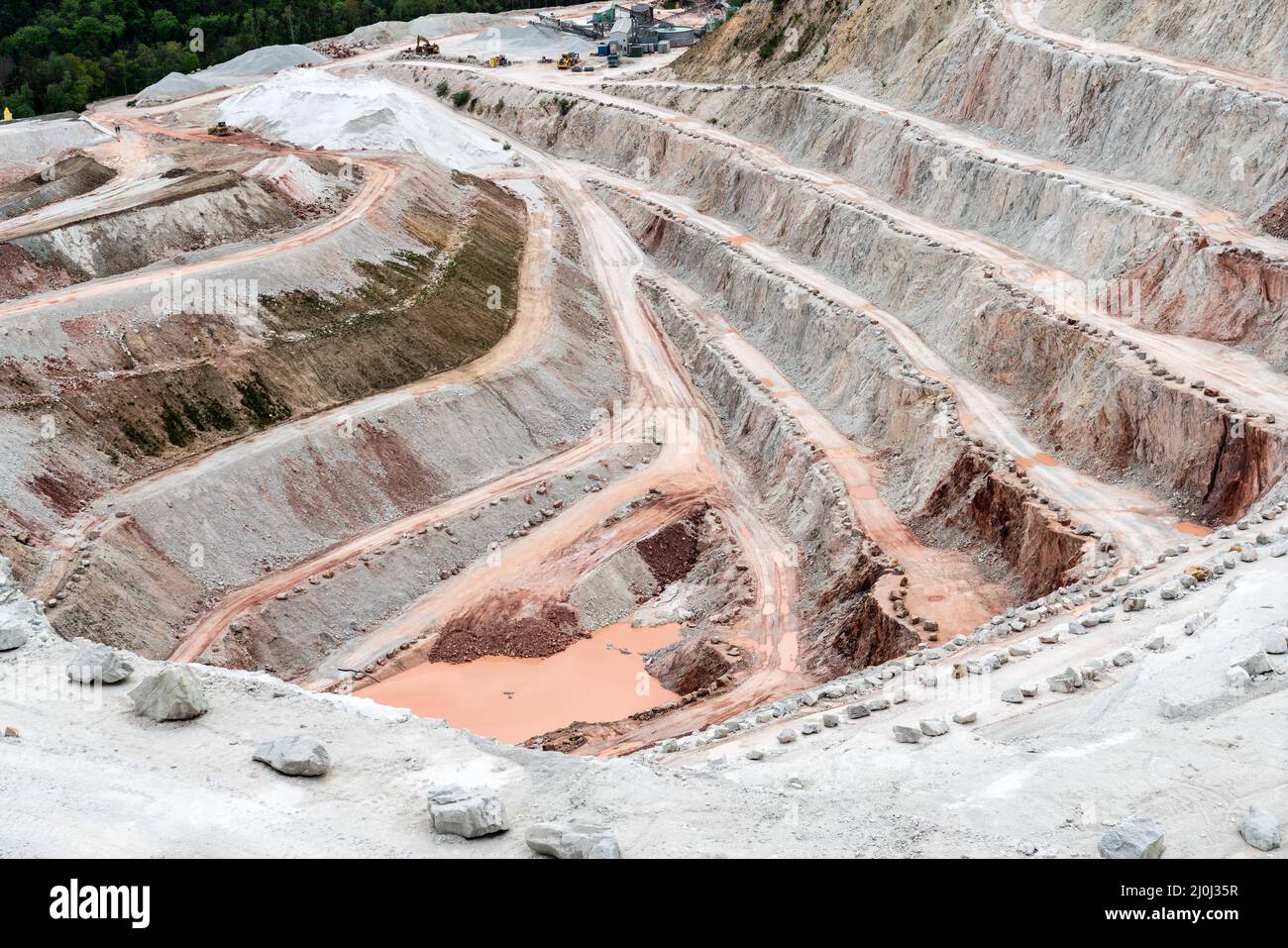 Taunus quartzite hi-res stock photography and images - Alamy