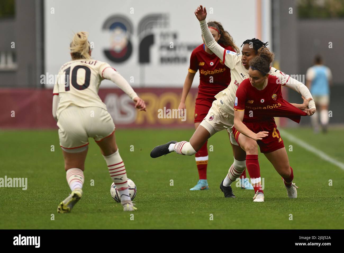 Thomas lindsey kimberley ac milan hi-res stock photography and images ...