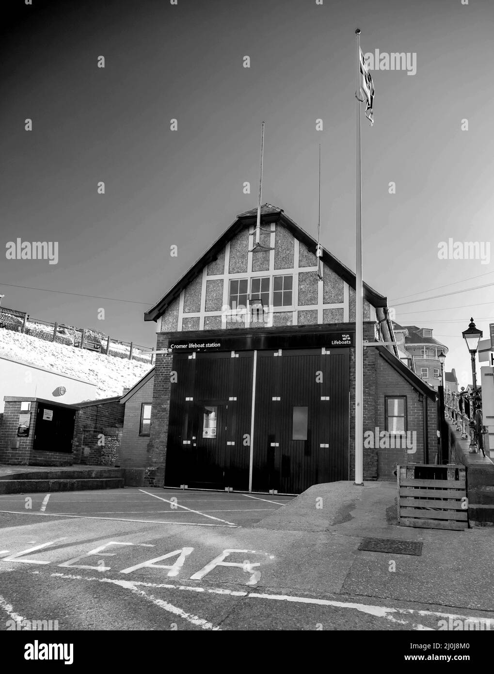 Rnli lifeboat shed Black and White Stock Photos & Images - Alamy