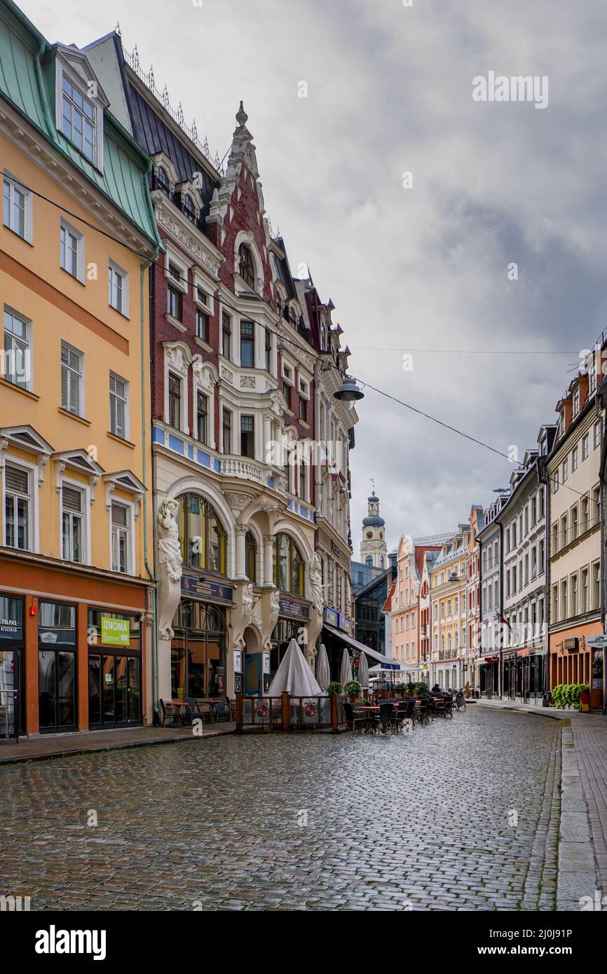 Colorful buildings in the historic city center of Riga Stock Photo - Alamy