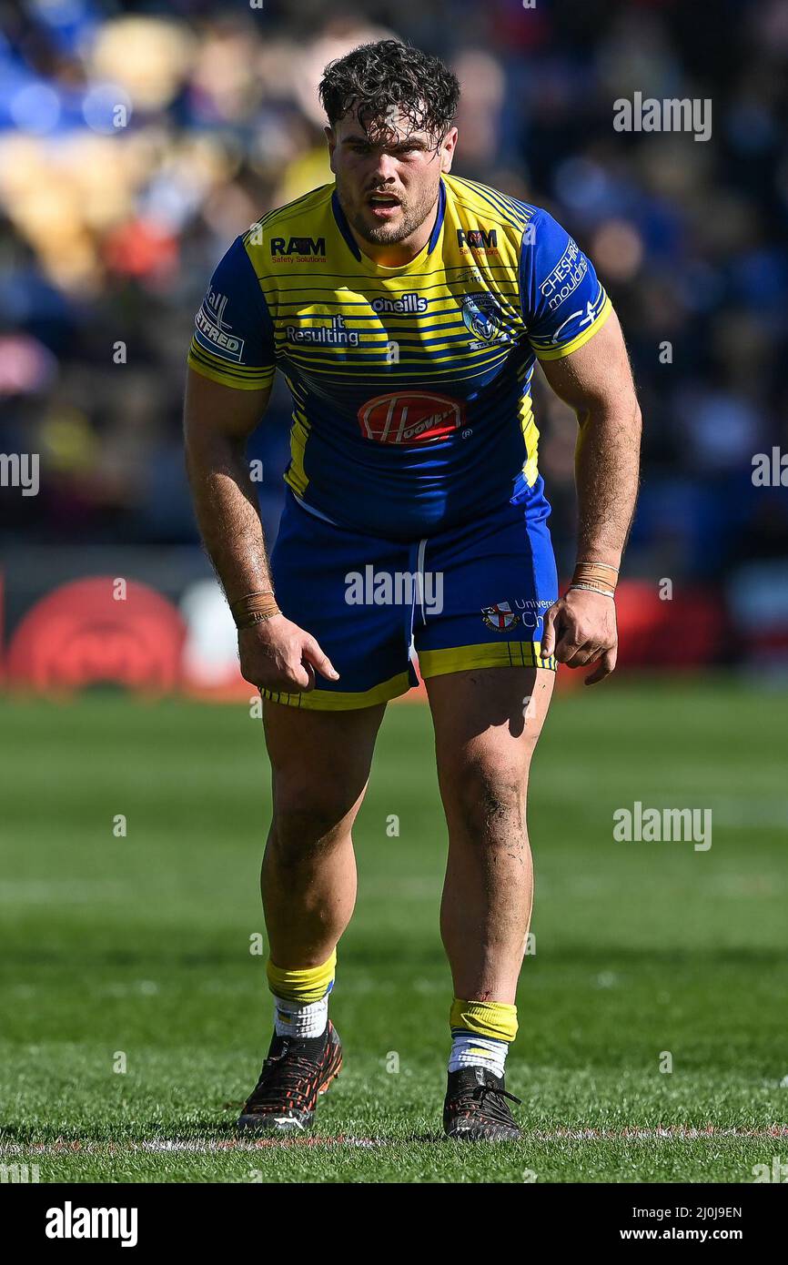 Joe Philbin #8 of Warrington Wolves during the game Stock Photo - Alamy