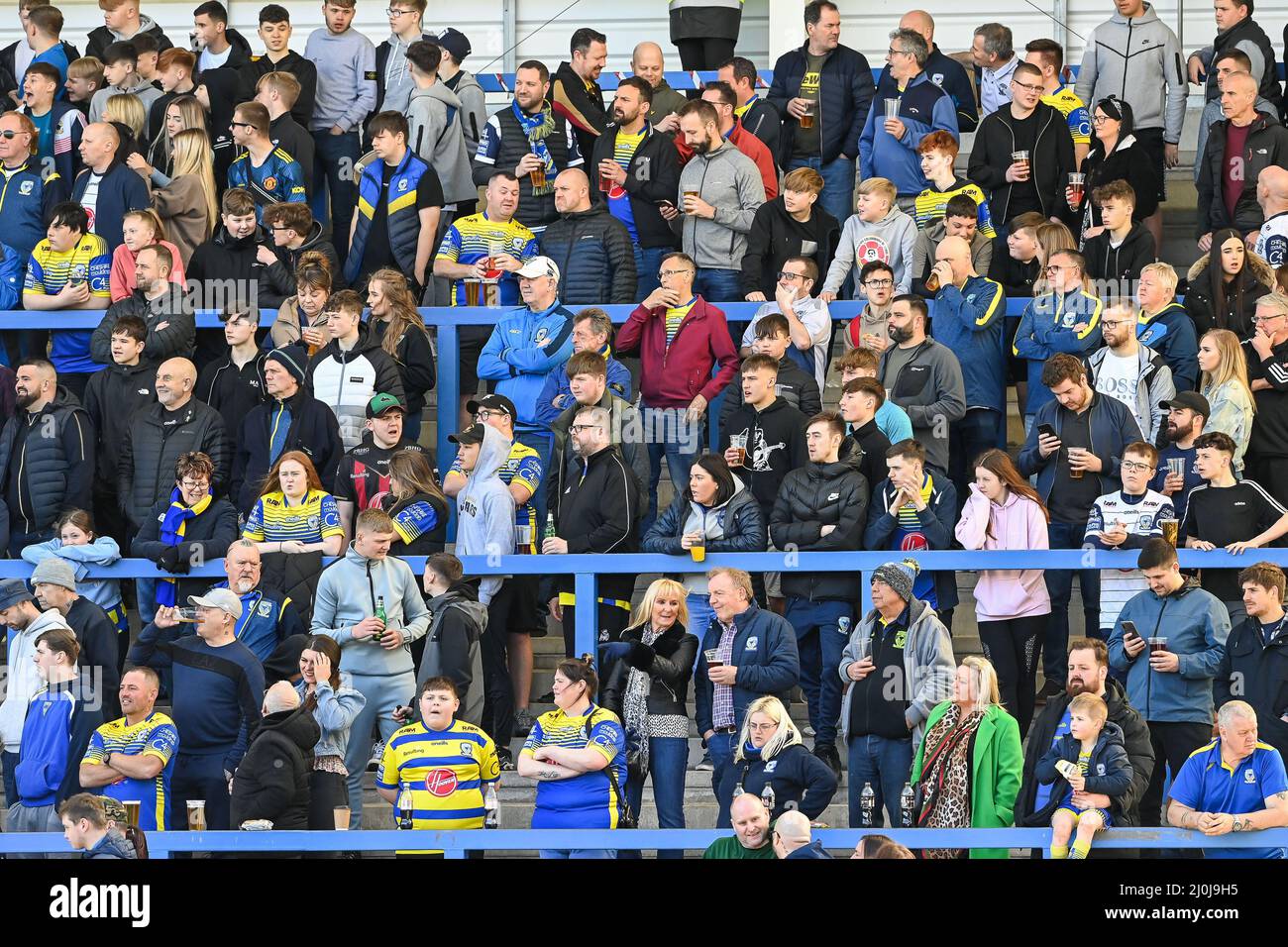 Warrington Wolves fans during the game Stock Photo - Alamy