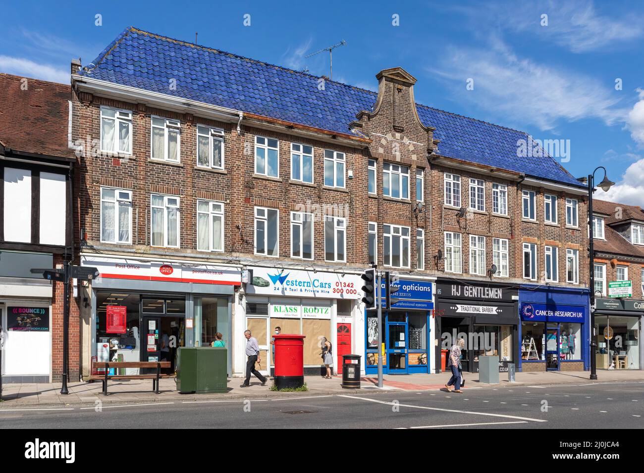 East grinstead town centre hi-res stock photography and images - Alamy