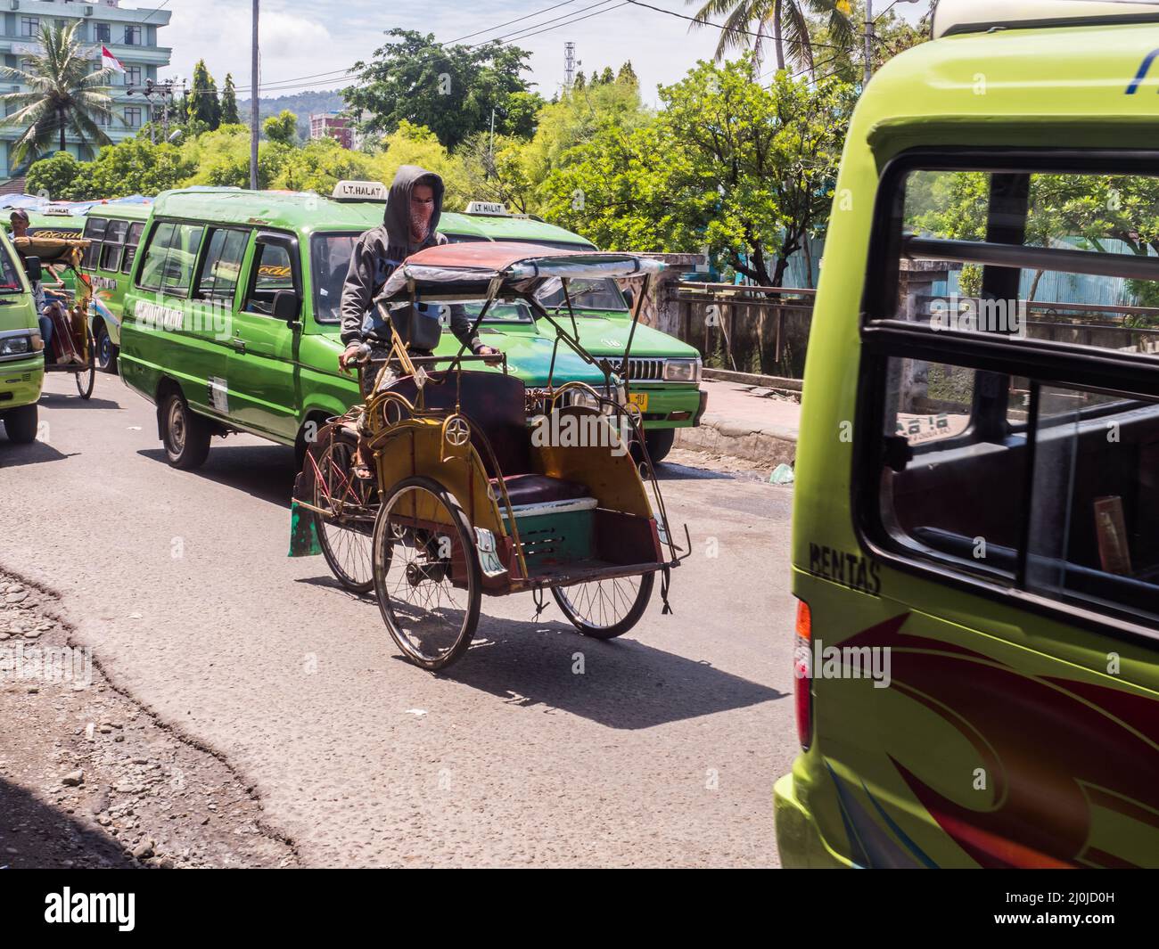 Becak trisikad trishaw transport transportation hi-res stock ...