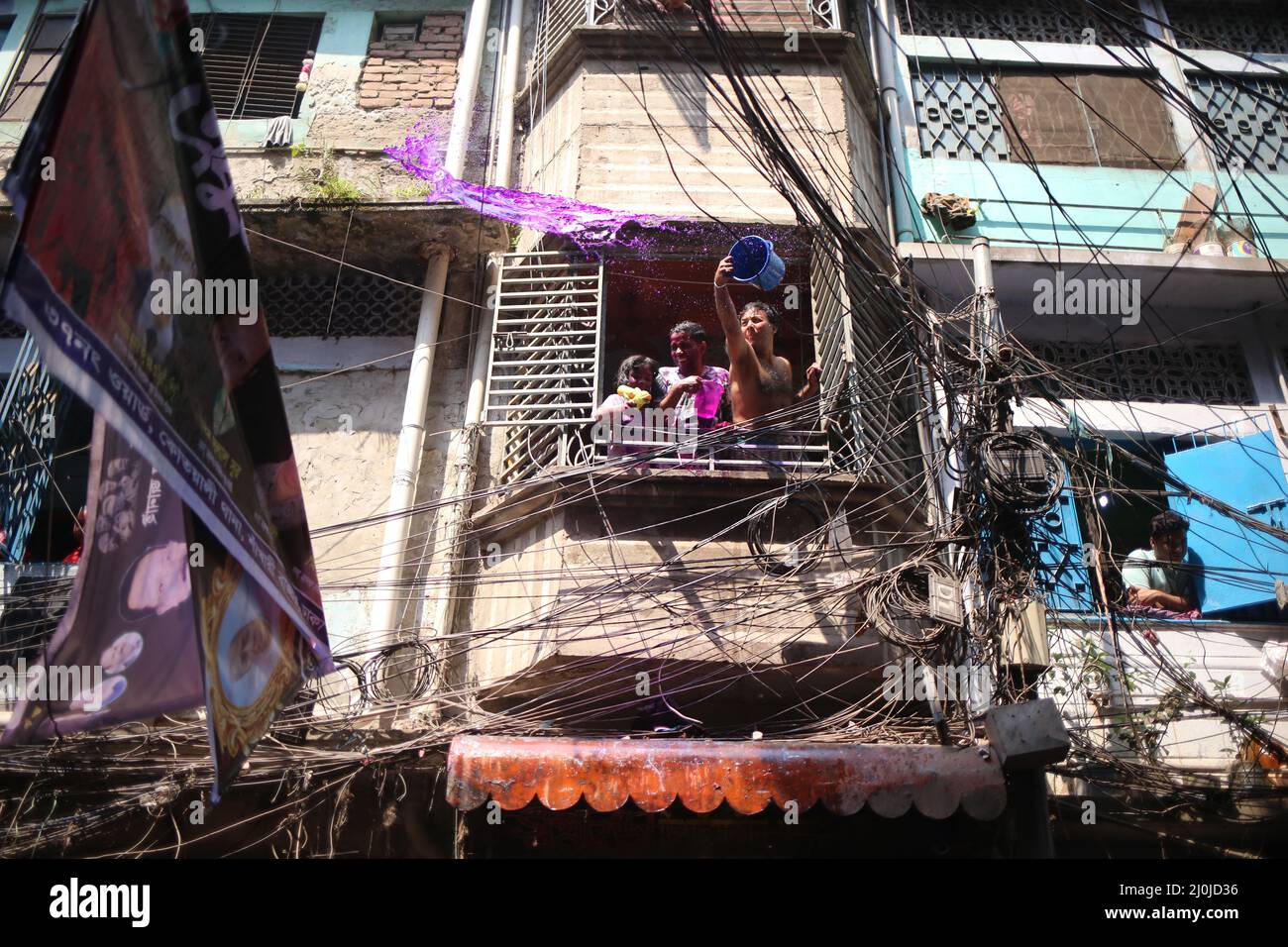 Dhaka, Bangladesh. 19th Mar, 2022. Hindu devotees were seen to ...