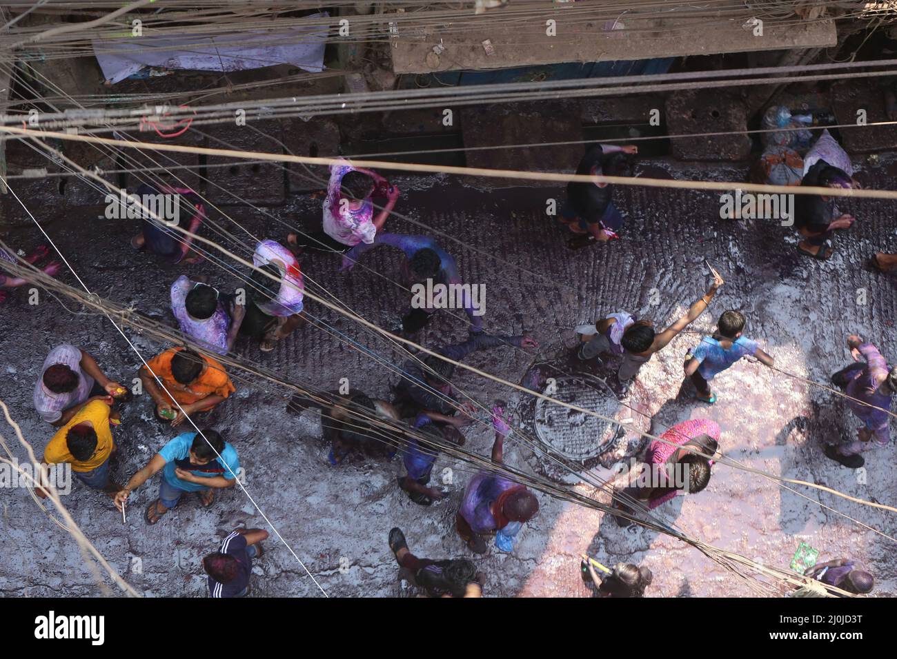 Dhaka, Bangladesh. 19th Mar, 2022. Hindu devotees were seen to ...