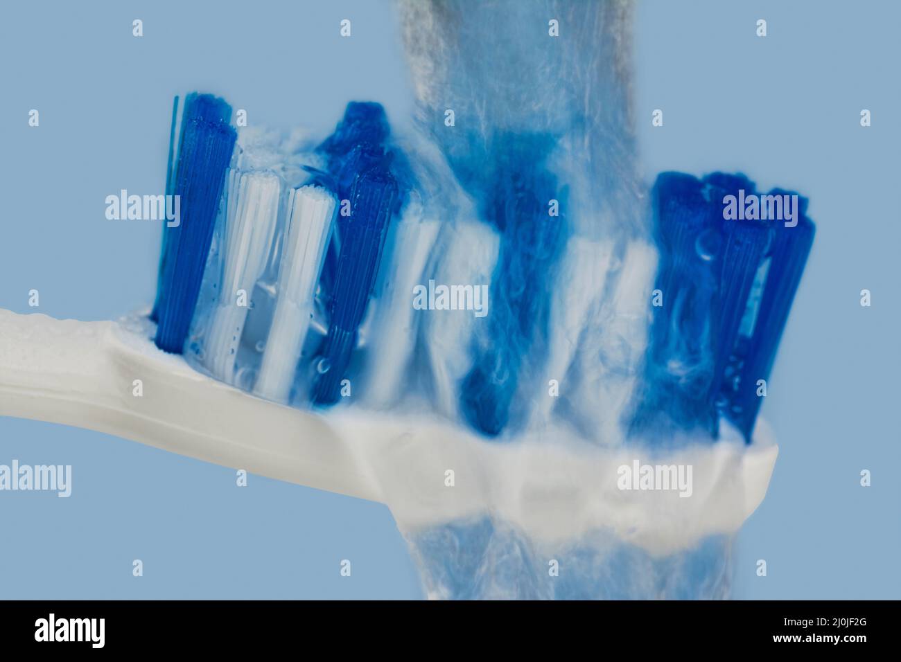 Toothbrush cleaning hi-res stock photography and images - Alamy