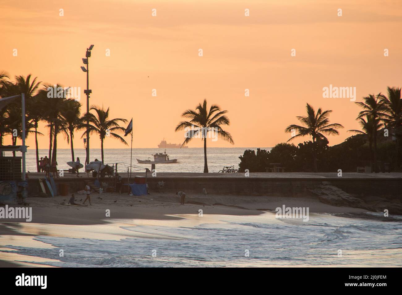 sunrise at arpoador beach in Rio de Janeiro, Brazil Stock Photo - Alamy