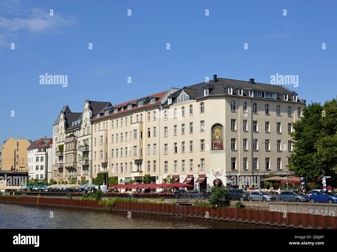 Mitte neighborhood hi-res stock photography and images - Alamy