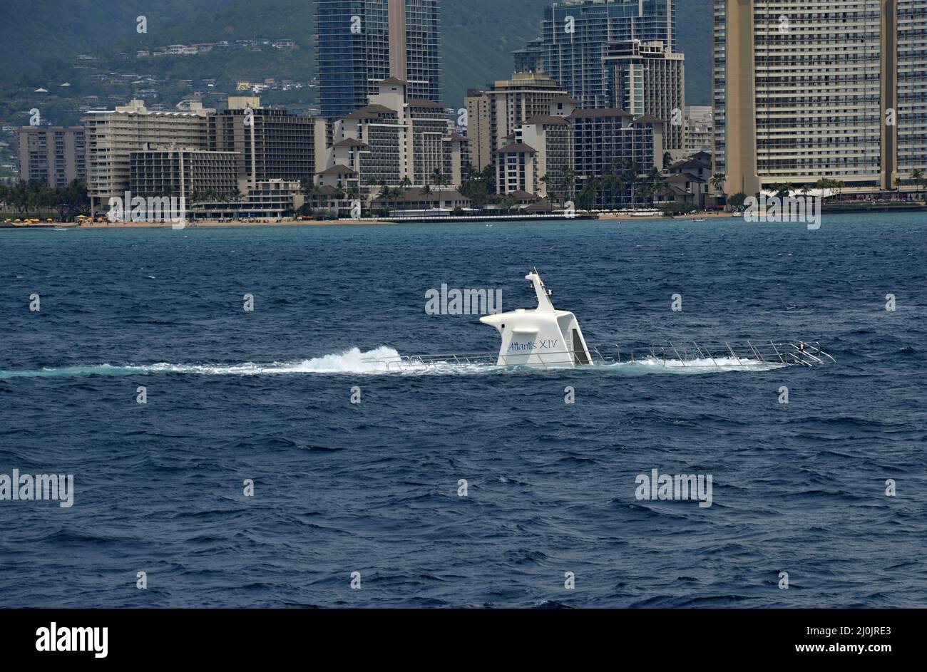 Atlantis submarine hawaii hi-res stock photography and images - Alamy
