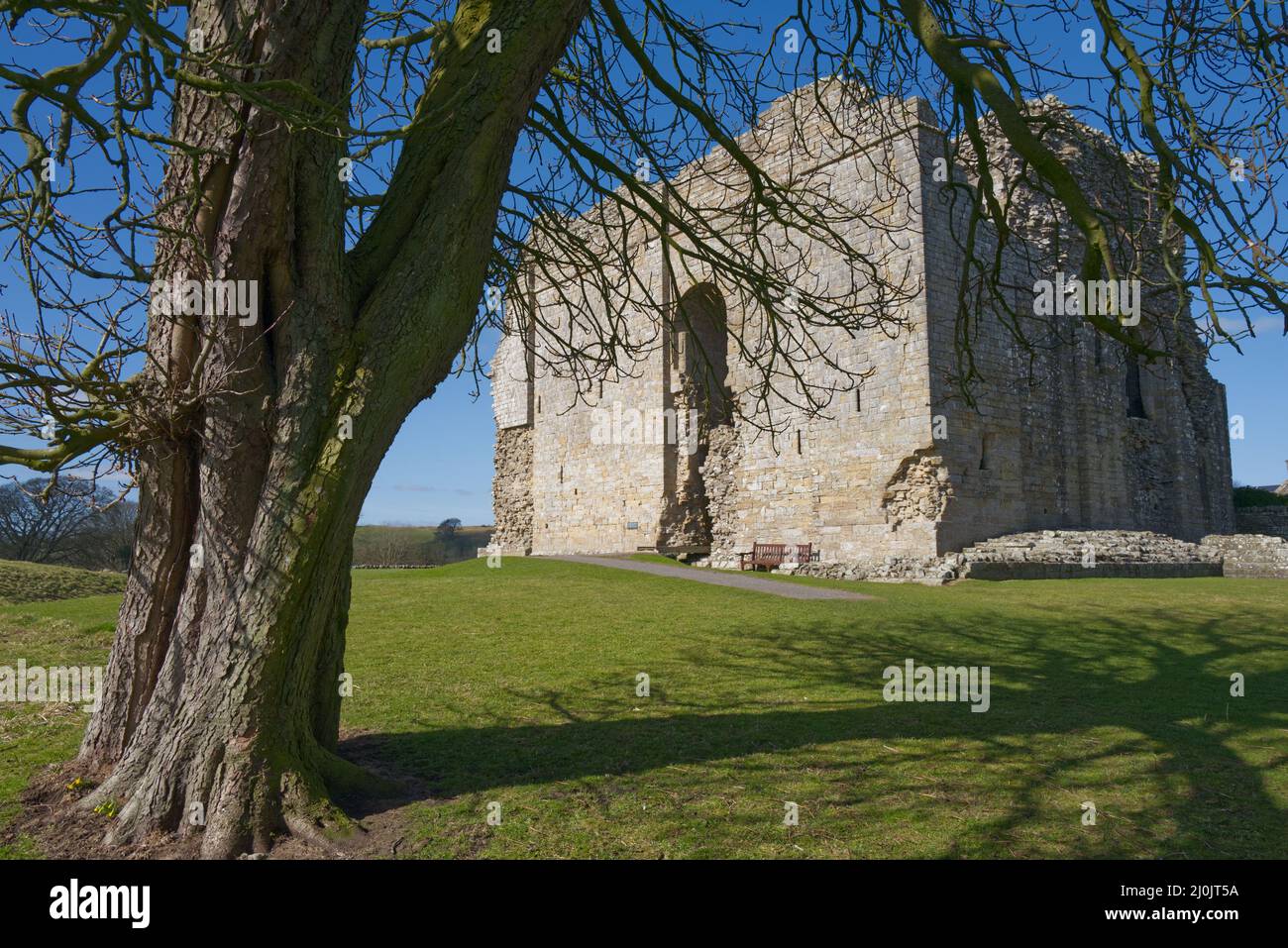 Medieval Bowes Castle in County Durham Stock Photo - Alamy