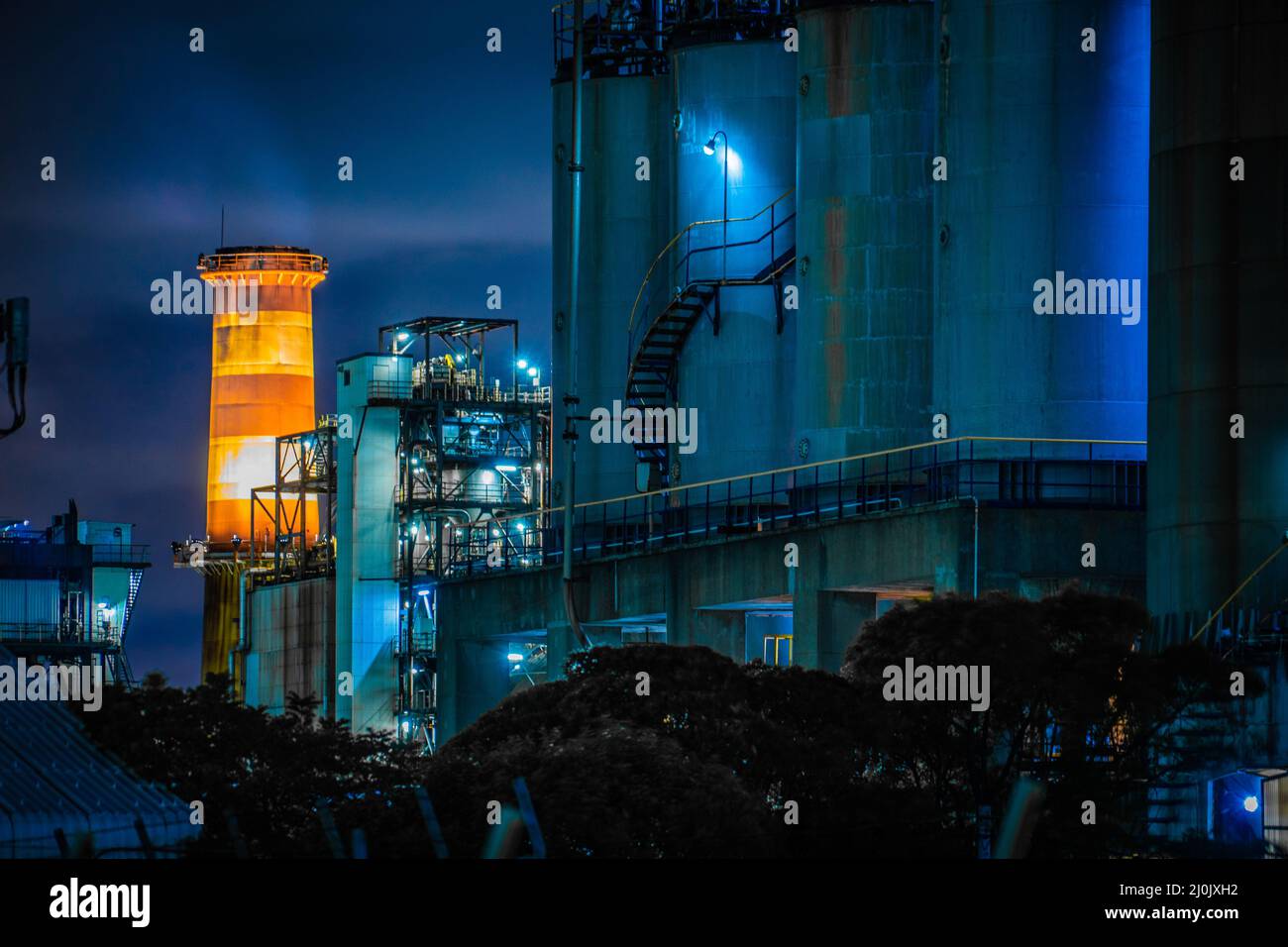 Factory night view of the Keihin region Stock Photo - Alamy