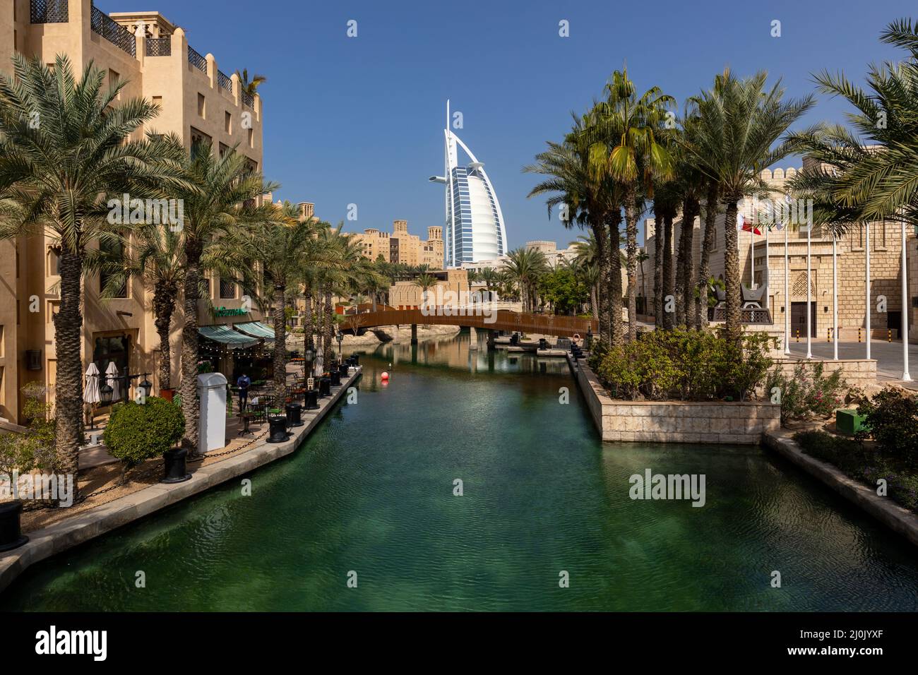 Arabic emirates hi-res stock photography and images - Alamy