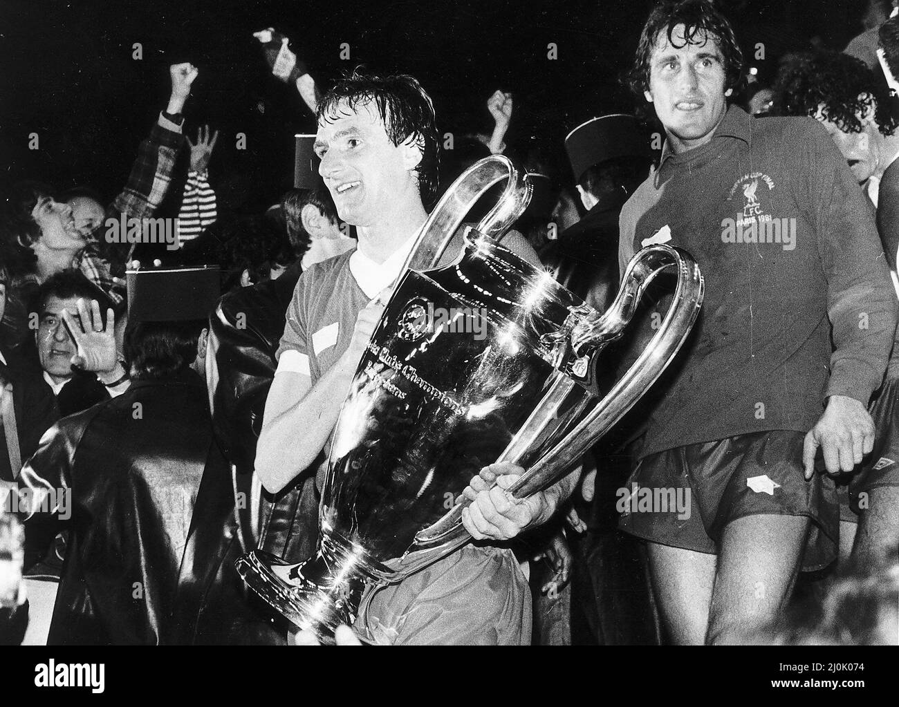 Liverpool european cup 1981 Black and White Stock Photos & Images - Alamy