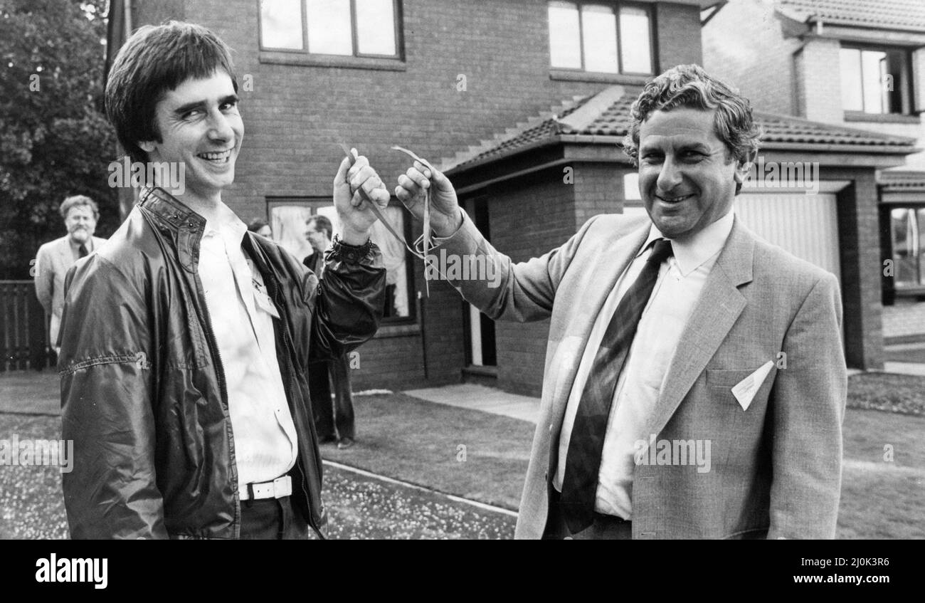 Pictured on the set of the bbc soap hi-res stock photography and images ...