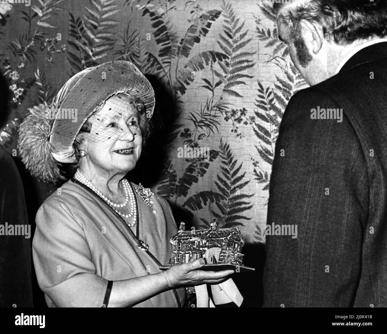 Queen Elizabeth the Queen Mother North East Visits Queen Elizabeth the ...