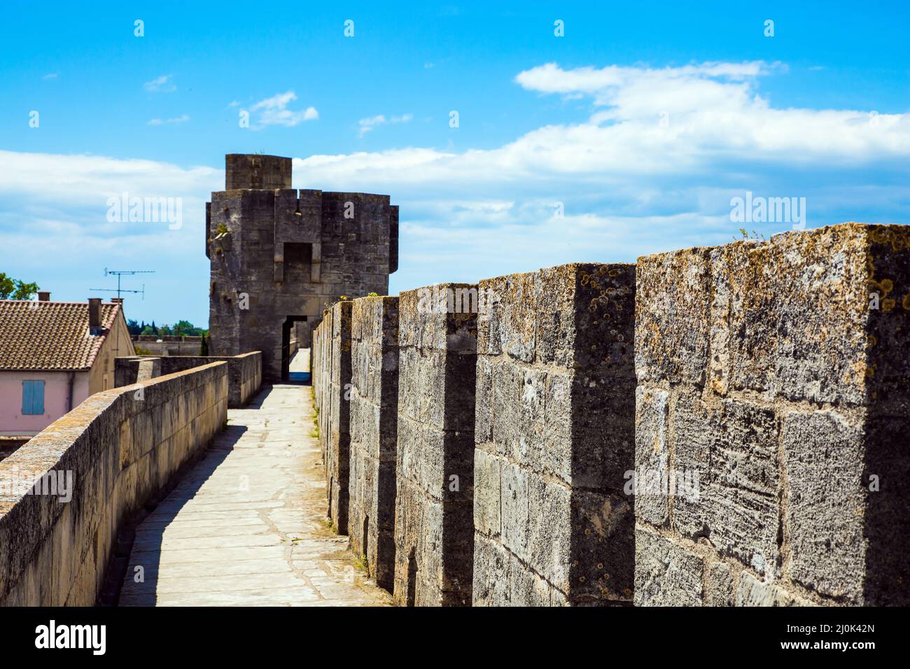 Walking the castle walls hi-res stock photography and images - Alamy