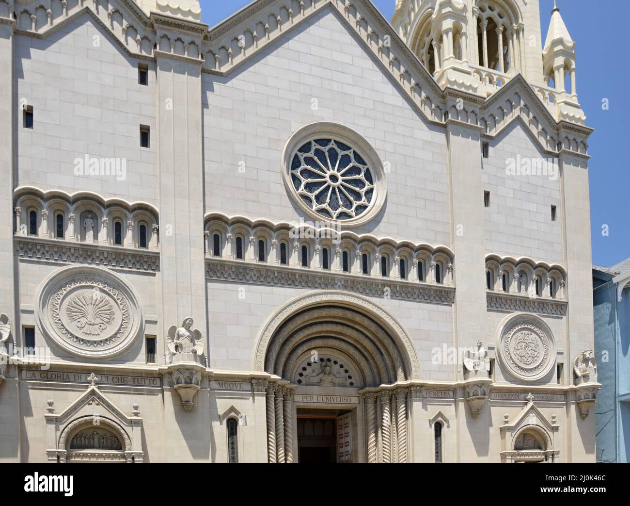San francisco cathedral scene hi-res stock photography and images - Alamy