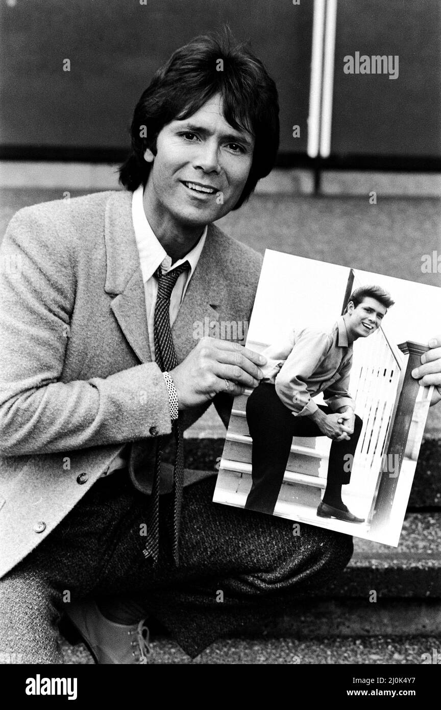 Singer Cliff Richard celebrates his 40th birthday. 13th October 1980 ...