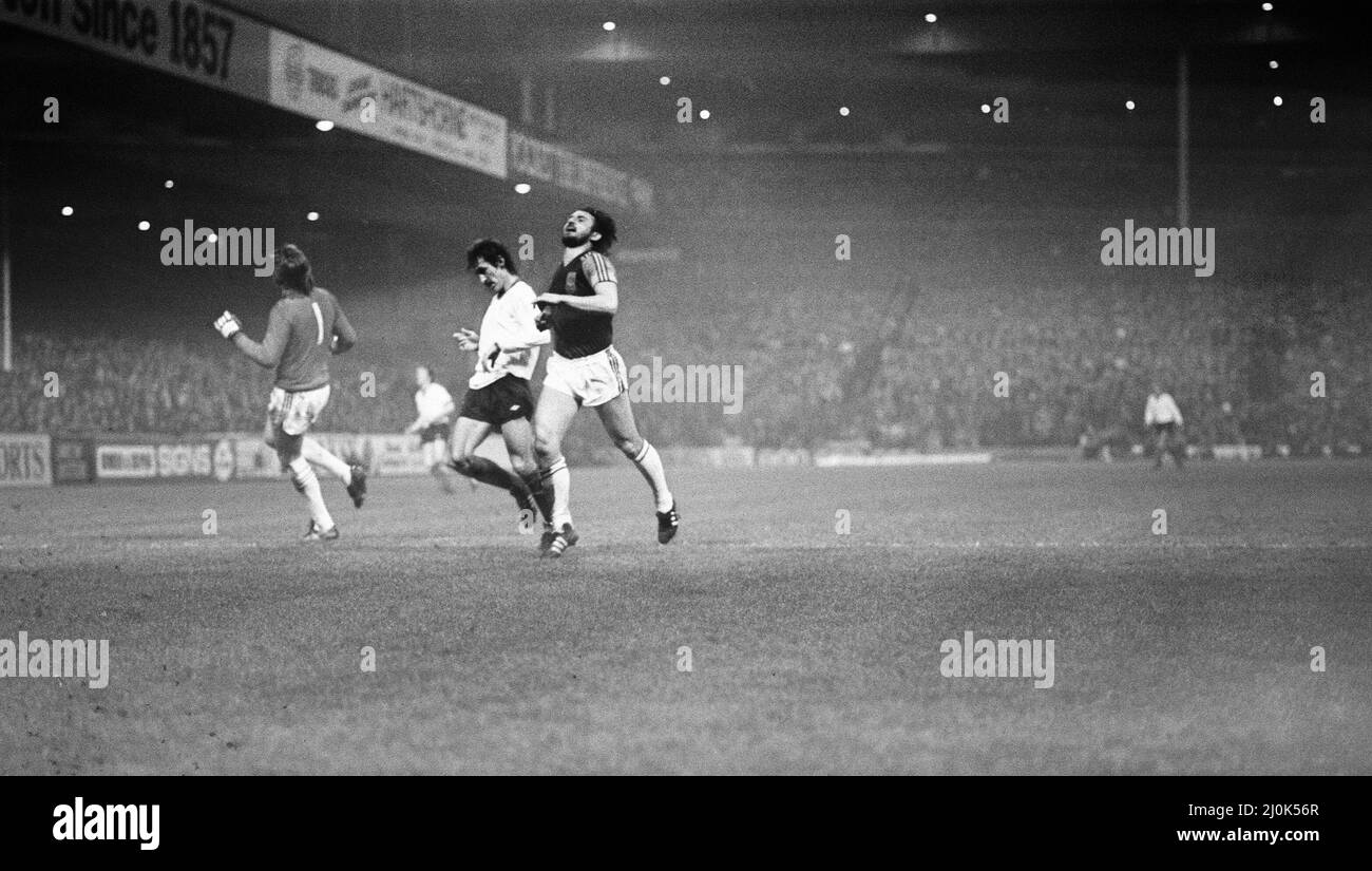 League cup final 1981 hi-res stock photography and images - Alamy