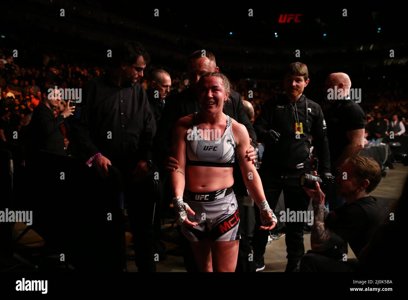 Ufc london 2022 card hi-res stock photography and images - Alamy