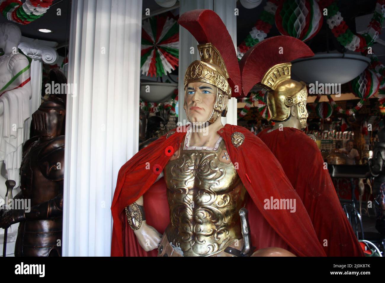 Roman soldier sculpture hi-res stock photography and images - Alamy